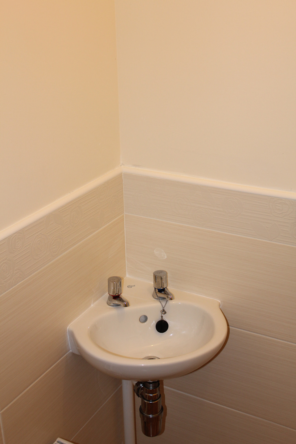AA Ceramics - Project - Cloakroom Dado